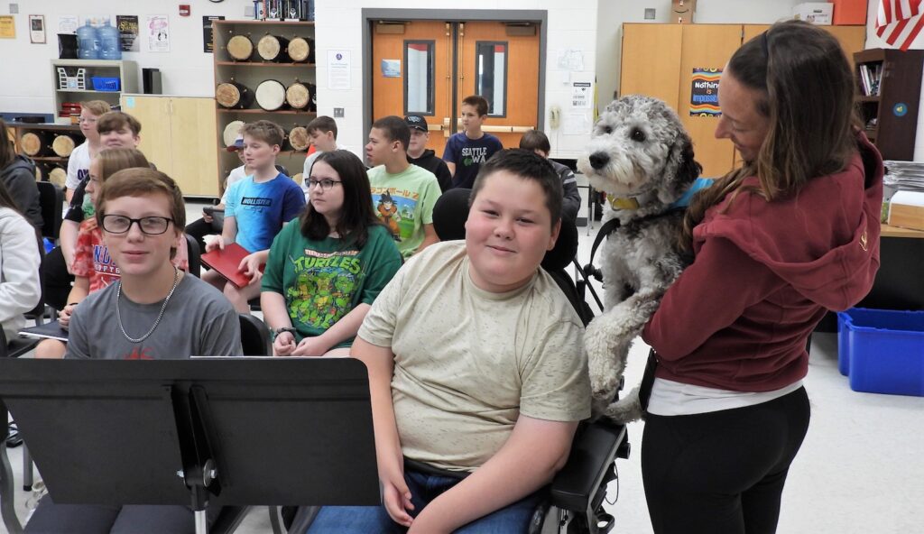 School therapy dogs make a ‘pawsitive’ difference - Owego Pennysaver Press