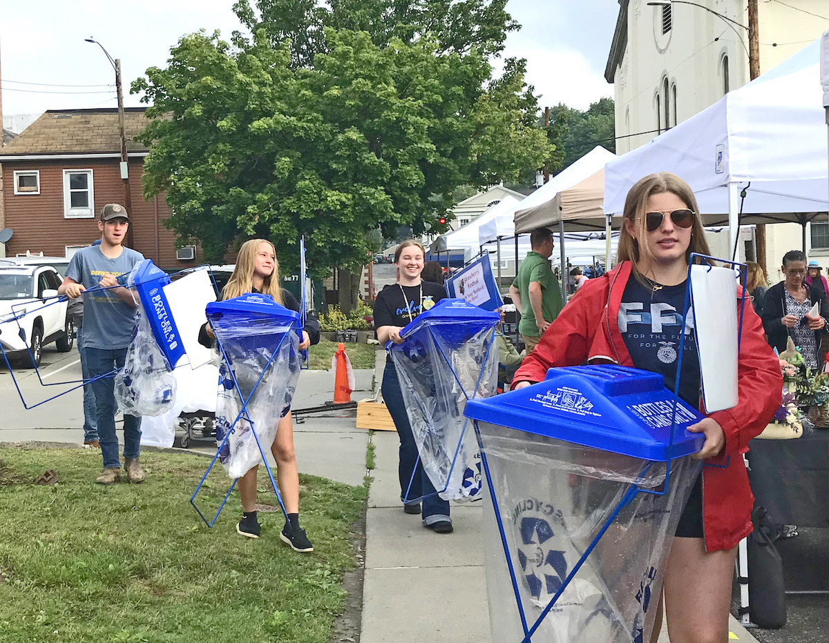 Recycling in America; OFA FFA members lead the effort at this year’s ...