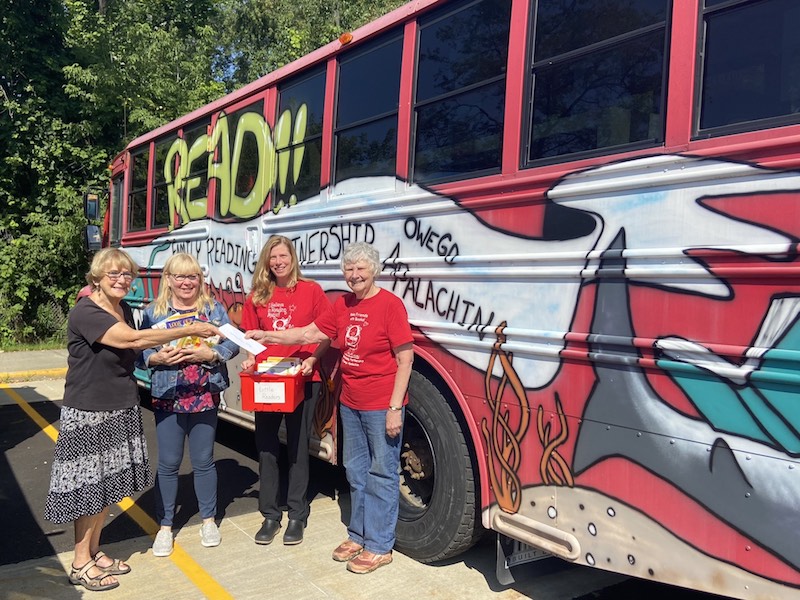 Local nonprofits come together to provide free books to children in ...