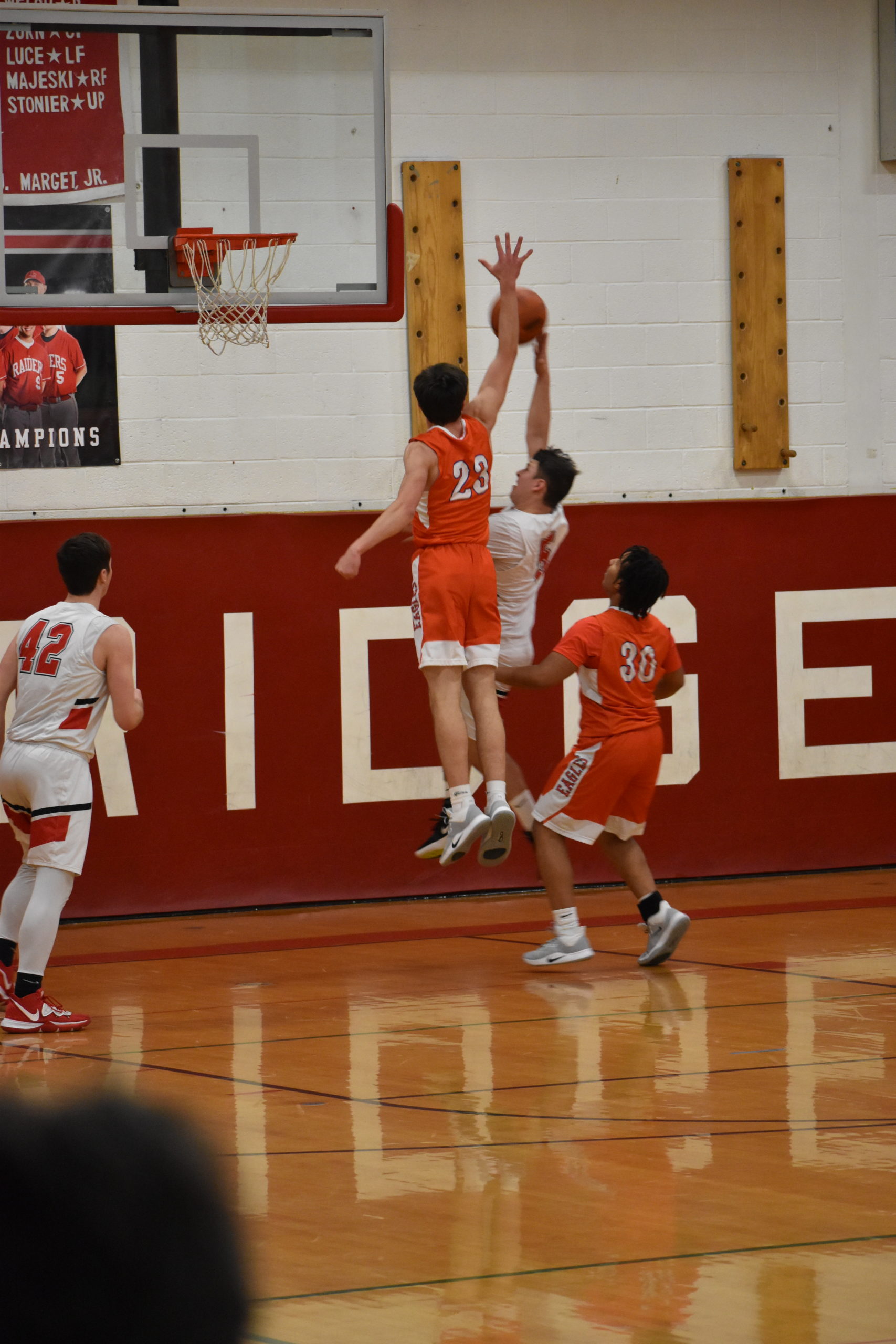 Fanelli named Div IV Player of the Year: EL duo Marshall and Mowry also ...